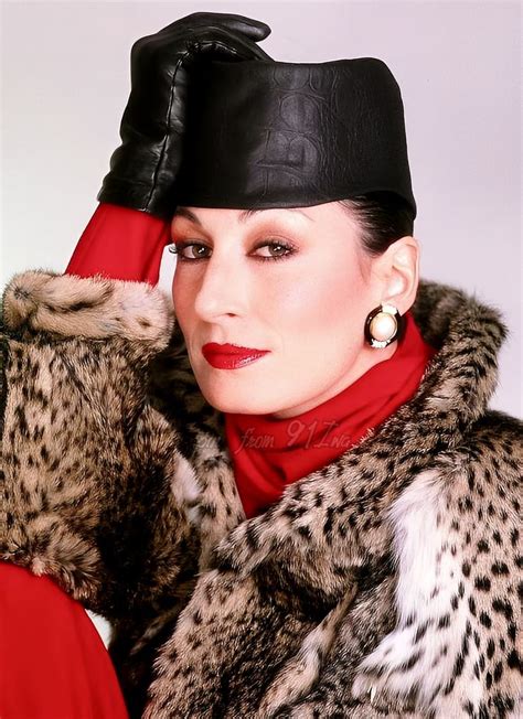 Anjelica Huston