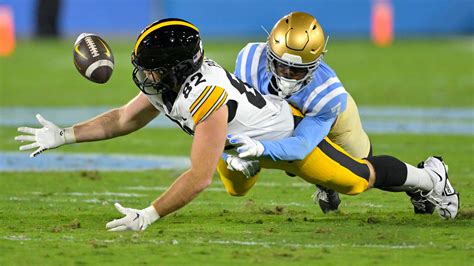 Iowa Footballs Tight End Johnny Pascuzzi To Enter Transfer Portal