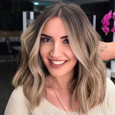 Medium Length Hairstyles Thick Hair Hairstyle Haircut Trend