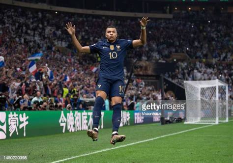 Кіліан Мбаппе найкращий бомбардир ЧС 2022 ПРО ФУТБОЛ