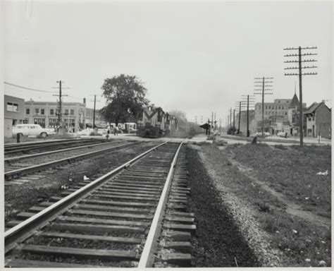 Cottage Hill Avenue Crossing And The Elmhurst Depot Us Presidents