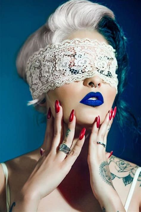 Hot And Sexy Lipstick Color Ideas For