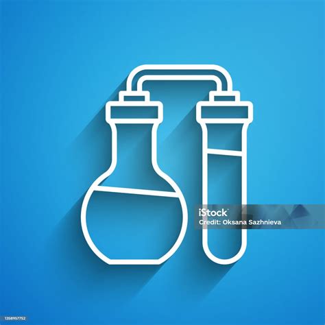 흰색 라인 테스트 튜브 와 플라스크 화학 실험실 테스트 아이콘은 파란색 배경에 격리 실험실 유리 제품 기호 긴 그림자 벡터 건강 진단에 대한 스톡 벡터 아트 및 기타 이미지