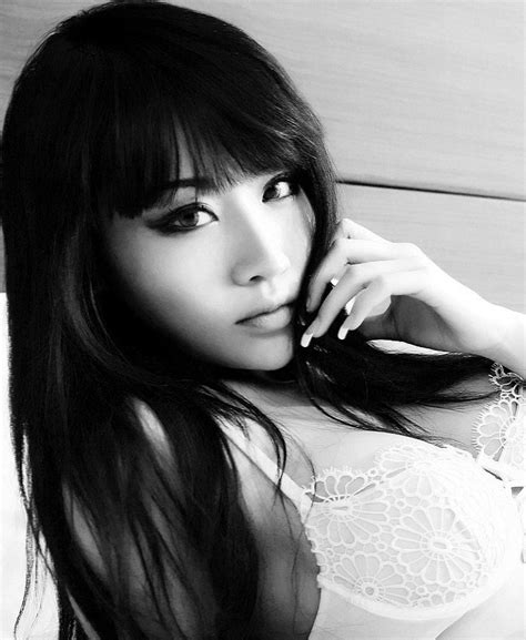 Wang Yue 王月 sexy chinese girl Chinese Sirens