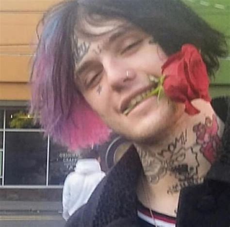 Gus Is So Damn Attractive I Swear 💋 R Lilpeep