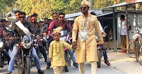 বাবা ছেলে বরযাত্রী—ছবিটির পেছনে যে ভালোবাসার গল্প