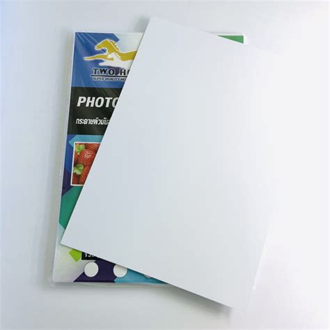 กระดาษโฟโต้อิงค์เจ็ท ขนาด A4 บรรจุ 50 แผ่น เนื้อกระดาษขาว ผิวมันวาว ปริ้นรูป ลดเหลือ ฿65