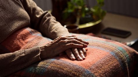 Проверка в дом за възрастни в Самоков след сигнал от близка Nova News