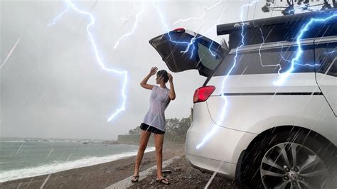 천둥번개⚡️ 태풍미친듯이 퍼붓는 폭우캠핑⛈️ 물폭탄 제대로 맞고 되는게 없는 망한캠핑 Youtube