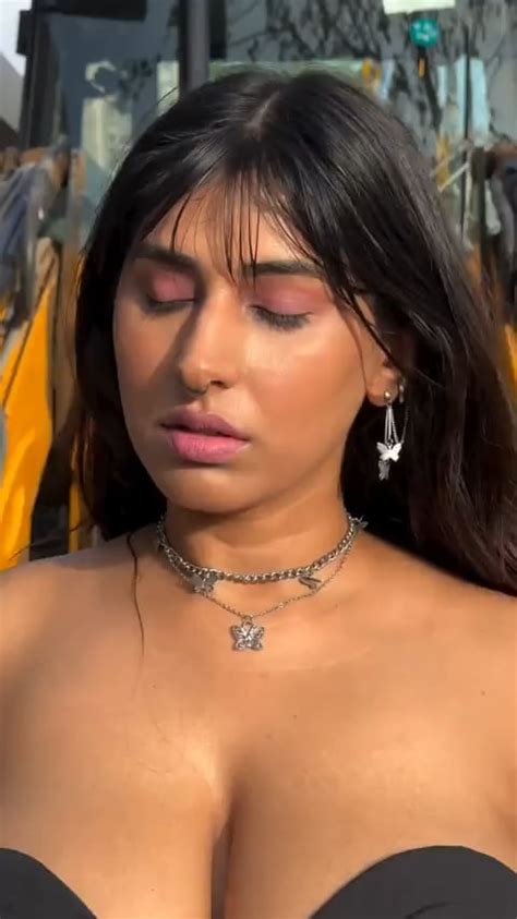 Heena Harwani R Indiancelebheat