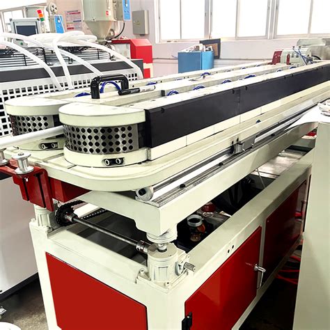 Pa 나일론 Hdpe Pe Pp Pvc 플라스틱 물결 모양 관 장비 압출기 생산 라인