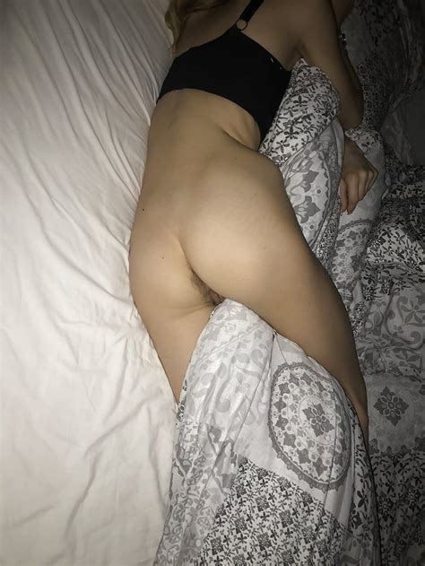 Gf Sister Is Sleeping Scmj