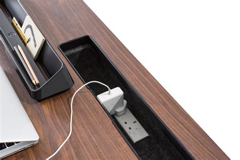 Кабель канал для компьютерных столов 91 фото