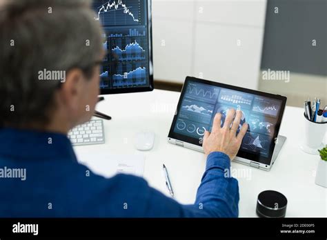 KPI Analytics Business Data Dashboard Technology On Screen Stock Photo Alamy