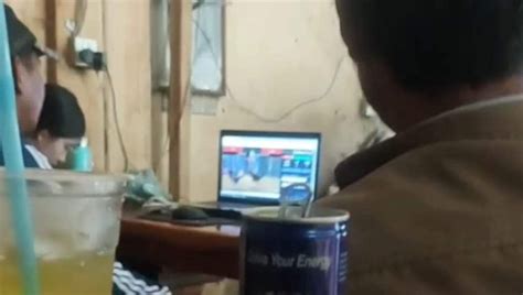 ពលរដ្ឋ ស្នើសុំ ដល់ លោក ឧត្តមសេនីយទោ អ៊ូ ប៊ុណ្ណា ស្នងការ រដ្ឋា ន នគរបាល ខេត្ត ក្រចេះ និង អាជ្ញាធរ