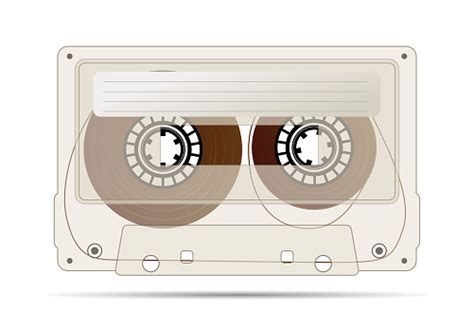 자기 테이프가 있는 투명 한 갈색 플라스틱으로 만든 사실적인 상세한 오디오 카세트 흰색 절연 빈티지 개체 1980 1989 년에 대한 스톡 벡터 아트 및 기타 이미지