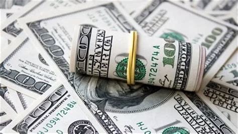 سعر الدولار في البنك الأهلي، العملة الخضراء تتخطى 50 جنيها رسميا الآن