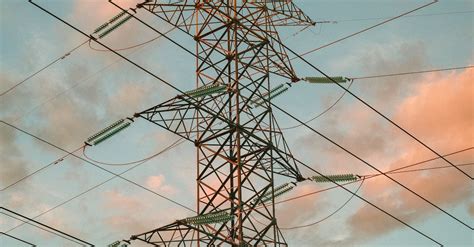 저녁 하늘을 배경으로 한 전선의 아름다운 풍경 · 무료 스톡 사진