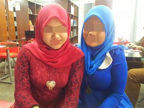 8 Foto Gadis Bertudung Tapi Tayang Dada Besar Pada Orang Berita Padu