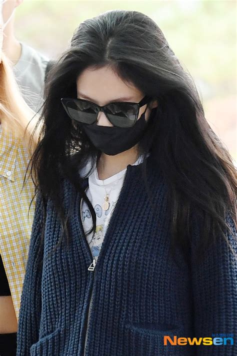 블랙핑크 제니 ‘선글라스 쓰고 매력 폭발 포토엔hd 손에 잡히는 뉴스 눈에 보이는 뉴스 뉴스엔