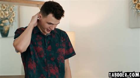 Dee Williams Suggests That They Actually Go Through With Having Sex