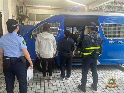 Макаод хоёр монгол эмэгтэй хулгай хийж баригджээ