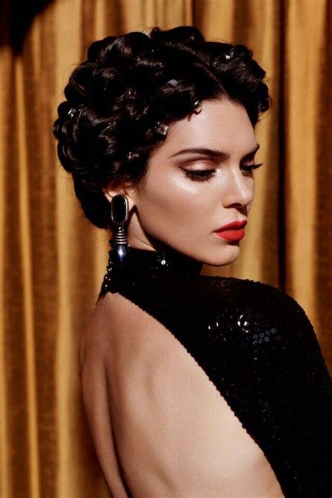 Kendall Jenner For Love Magazine Autumnwinter 2018 Mode Mise En Plis