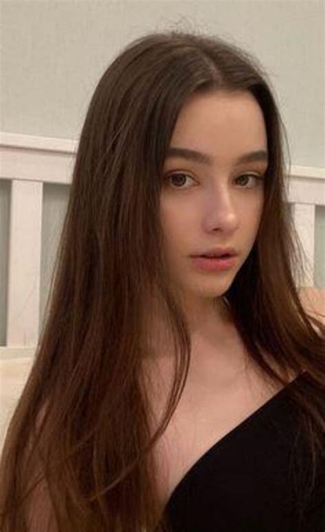 अब जुड़े और देखें सबसे गरम Dashataran Onlyfans कंटेंट Fansmetrica
