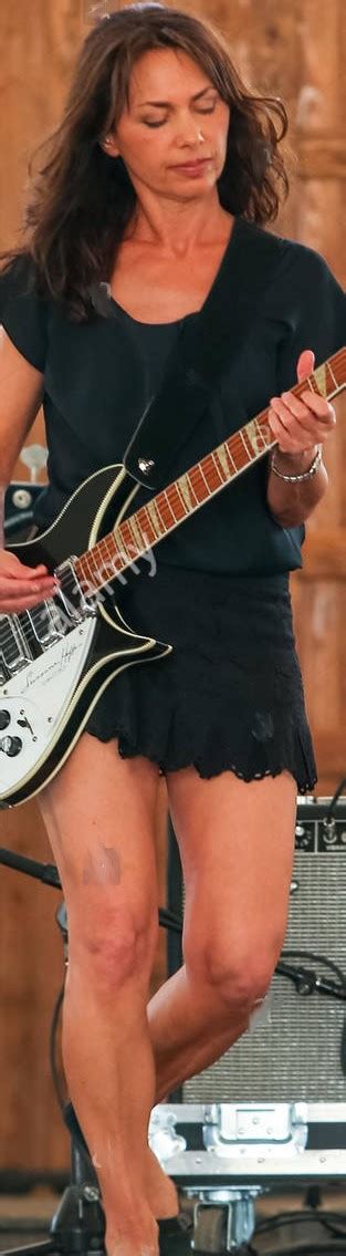 Messy Celebrity Polls Susanna Hoffs Then And Now