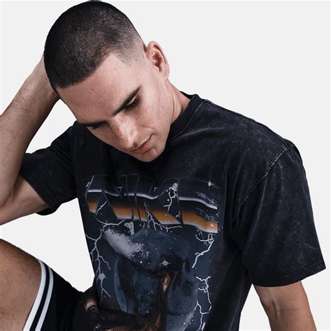 Nike M90 Vintage Mens T Shirt Black If0457 010