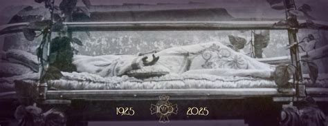 Un Siglo De Fe Procesional La Hermandad Del Señor Sepultado Del