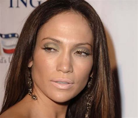 15 Biggest Celebrity Makeup Fails Ever