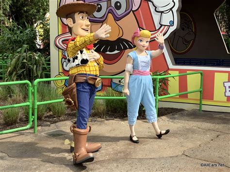 Two Pixar Character Meet And Greets Will Become Seasonal In Disney