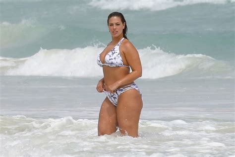 Ashley At The Beach Porn Pic