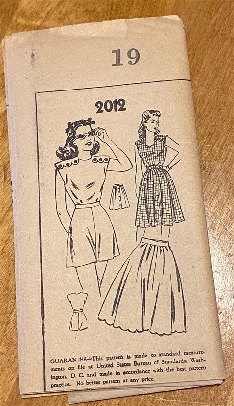 1940s Playsuit Pattern Size 19 B37 H40 Etsy Uk
