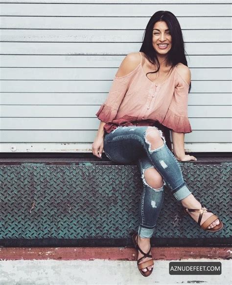 Isabella Sofia Menna Feet Aznudefeet