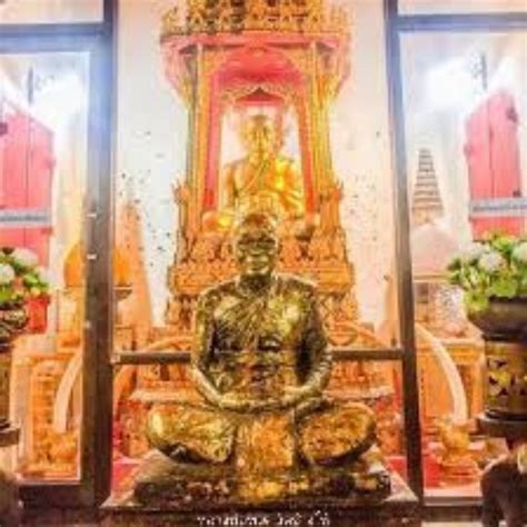 หลวงพ่อทวด วัดช้างให้ 1 29 เหรียญไข่ปลาเล็กรุ่น4บล็อกขีดข้างหูเนื้อทองแดงกะหลั่ยเงินพศ2505จ