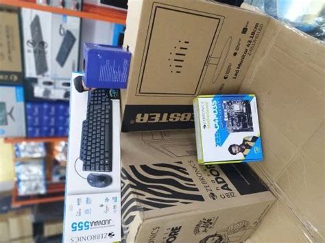 Zebronics Dual Core Desktop Computer Hard Drive Capacity 250gb Screen Size 15 At ₹ 9000