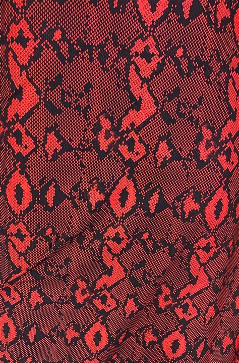 Stretch Spandex Red Black Snake Scales Fabric Way Wide Etsy Red And Black Snake Black