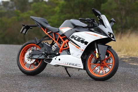Review 2015 Ktm Rc 390 Au