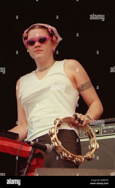 Zia Mccabe Keyboard Player And Singer With The Pop Group The Dandy