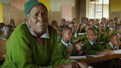 Дэлхийн хамгийн хөгшин сурагч буюу 99 настай бага сургуулийн сурагч таалал төгсжээ Мэдээ