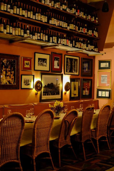 ნინიას ბაღი • Ninias ნინიას ბაღი • Ninias Garden