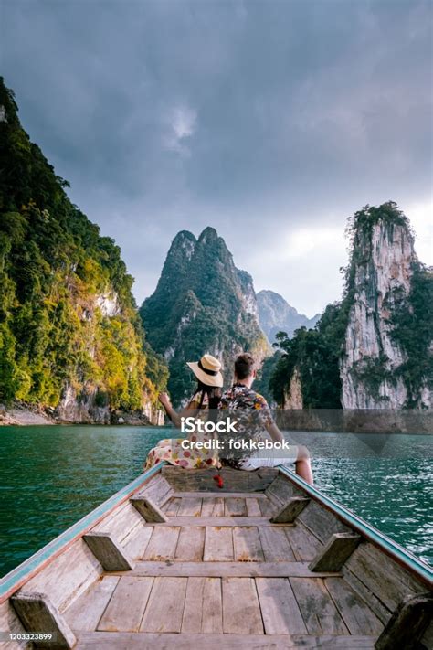 카오속 국립공원 추란댐 라타프라파 댐 또는 라자프라바 댐 앳 수라타니 태국 커플 휴가 강에 대한 스톡 사진 및 기타 이미지 강 경관 관광 Istock