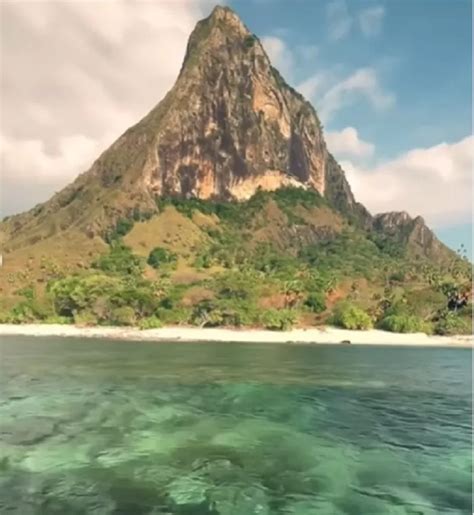 Mengintip Pulau Mules Si Wanita Cantik Dari Indonesia Timur Yang Mempesona Indozone Travel