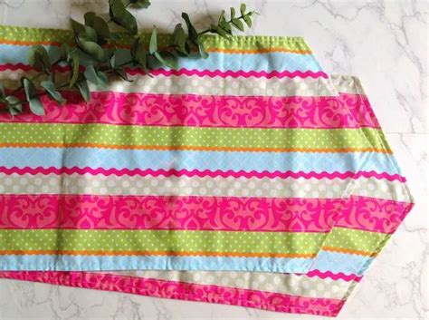 10 Minute Table Runner Sewing Pattern Sew Crafty Me