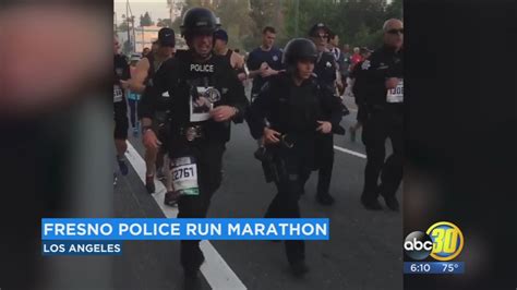 Police Officers Run La Marathon In Full Uniform Abc7 Chicago