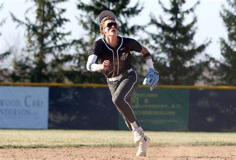 Hudson Baseball Team Living Up To Expectations Sports