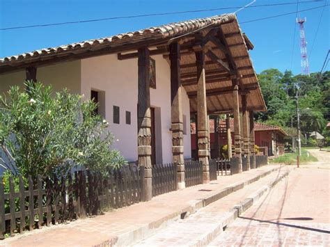 " Ayuda Peregrina ": Cultura Camba