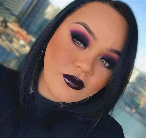 Seductive Vampy Makeup Looks To Step Up Your Glam Game This Fall